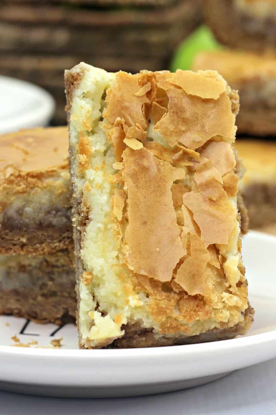 Easy Spice Bars With Cream Cheese Topping - An Alli Event