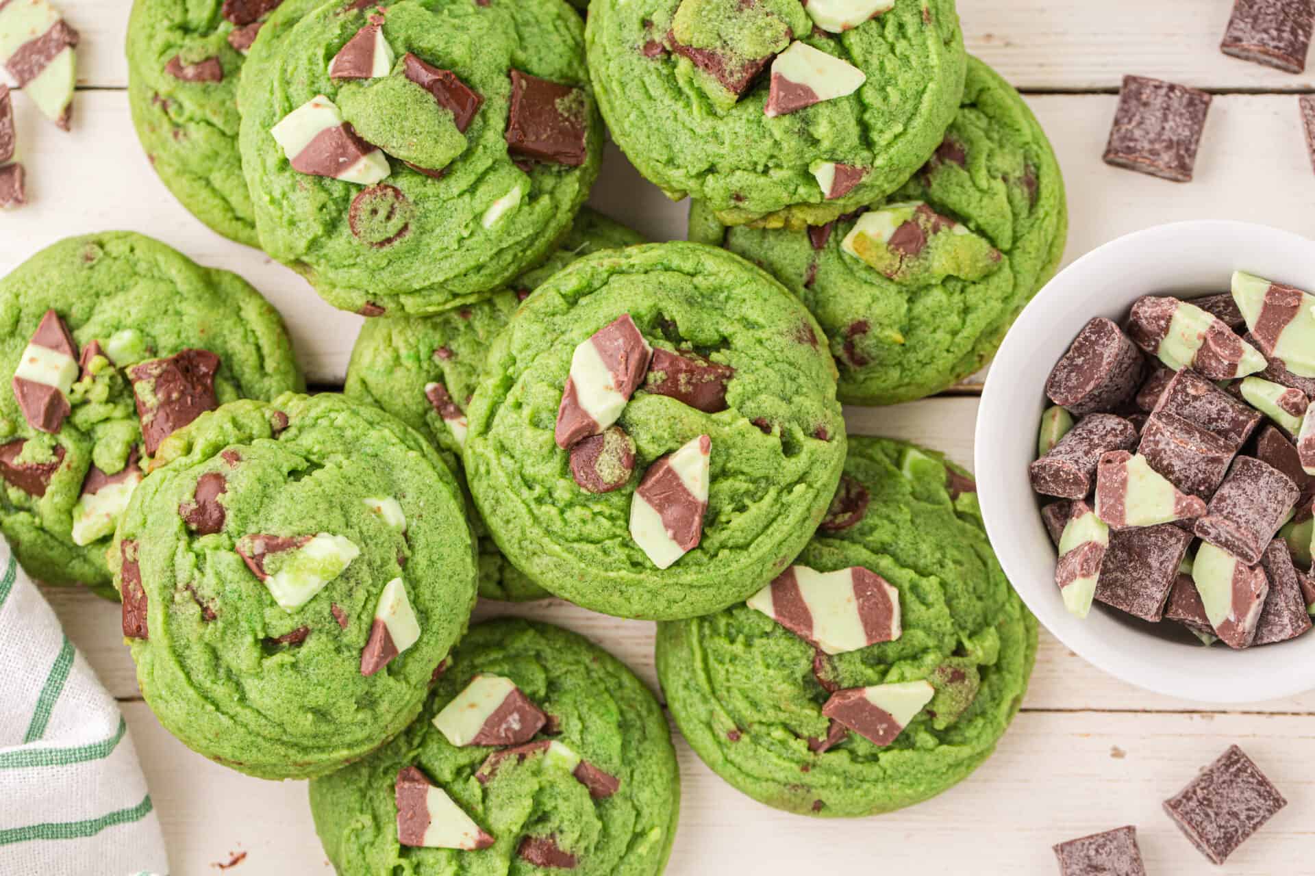 Best Mint Chocolate Pudding Cookies - An Alli Event