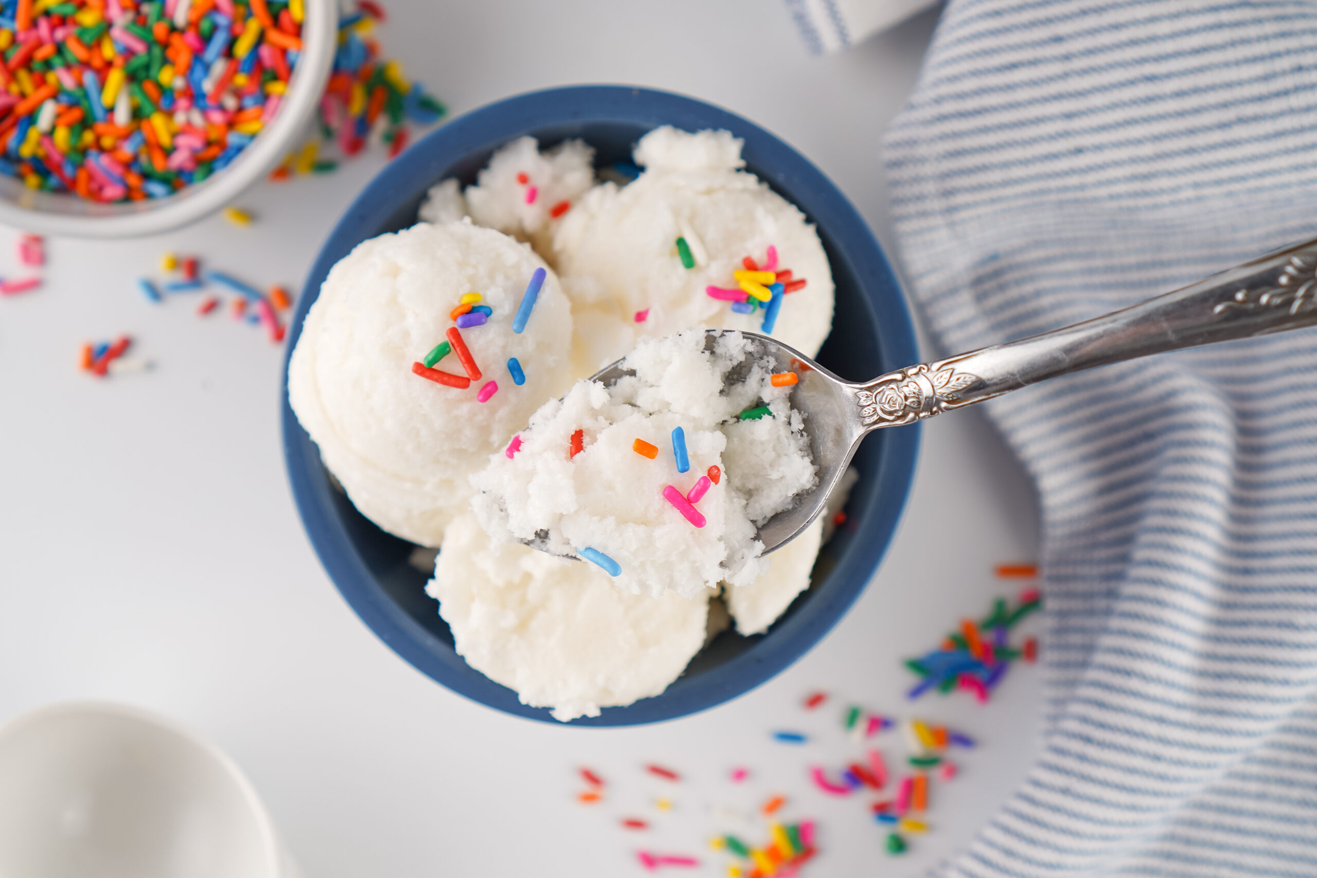 Easy Snow ice Cream Recipe: Only Four Ingredients - An Alli Event